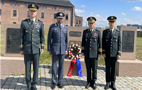 전)군정위 수석대표 노르웨이 참전기념비 참배 > 군사정전위원회(UNCMAC, UNC Military Armistice ...